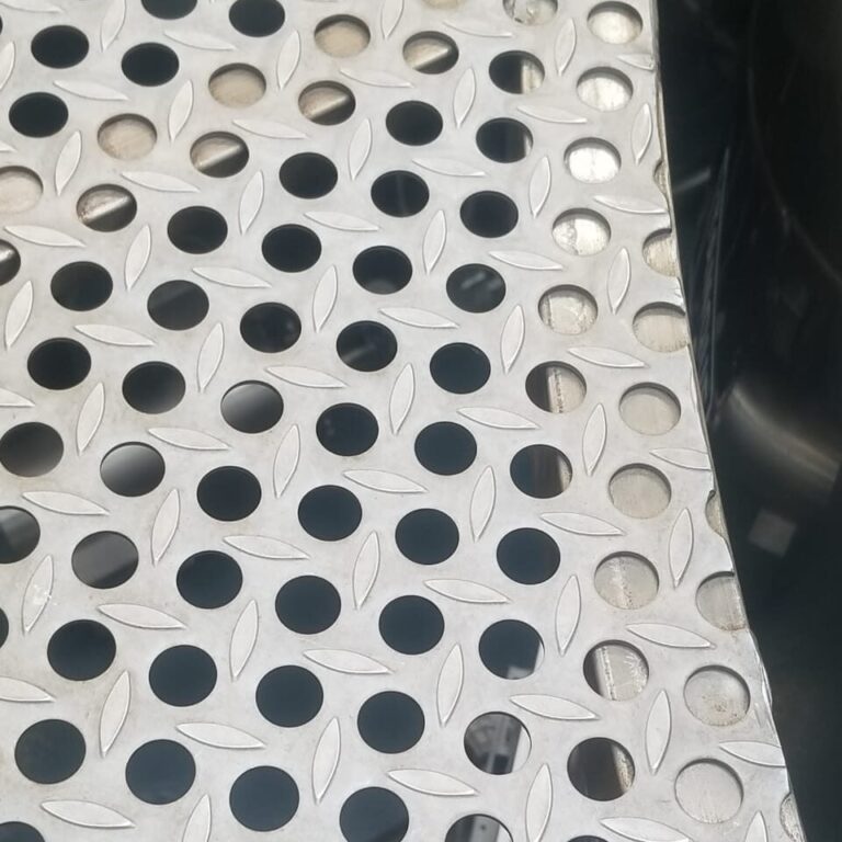 LÁMINA PERFORADA - DIMAIN